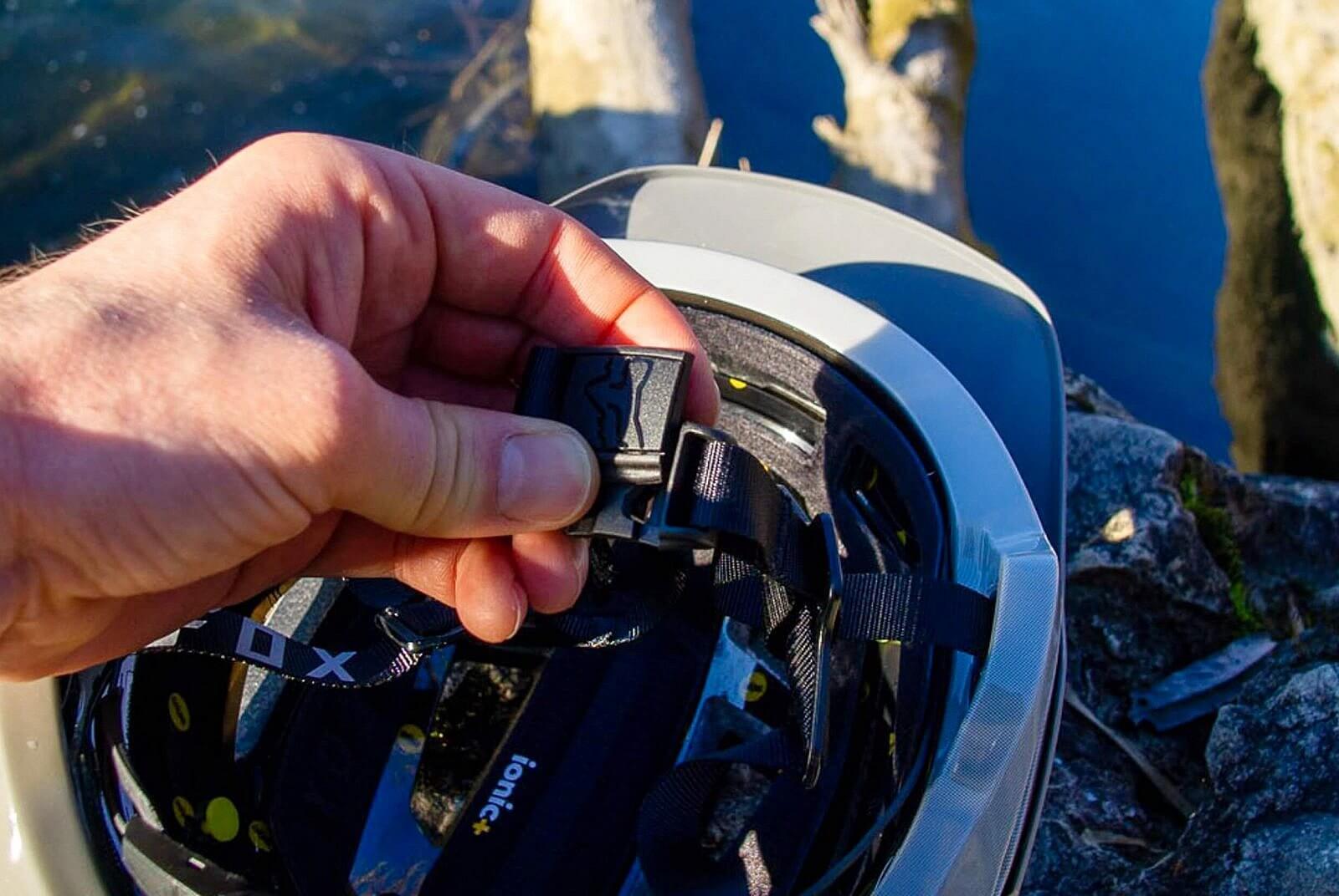 Fox Speedframe Pro - MTB Enduro Helm mit MIPS im Test